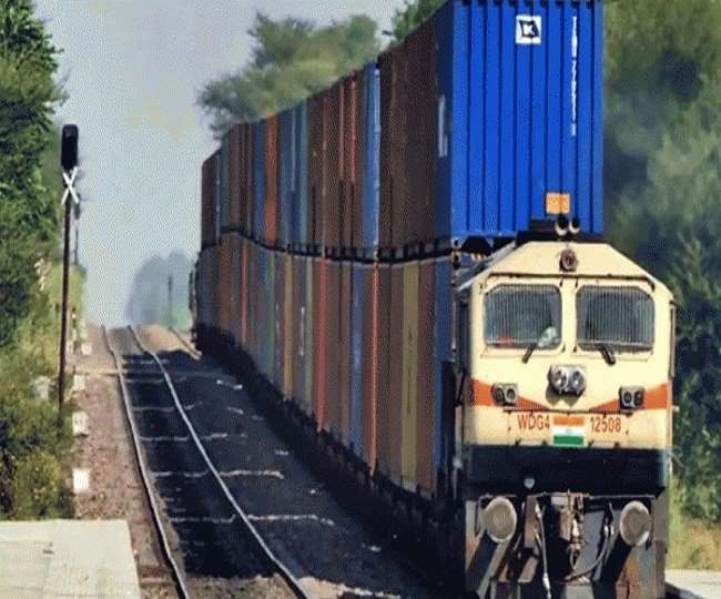 डीएफसी ट्रैक पर मालगाड़ियां दौड़ने से यात्री और व्यापारी दाेनों होंगे ...