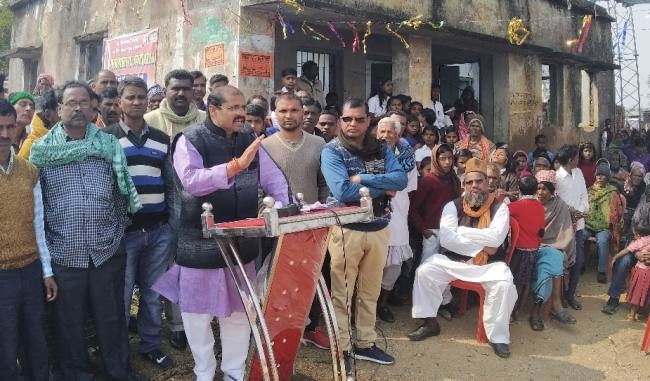 आमसभा में मुखिया ने पेश किया लेखा-जोखा - आमसभा में मुखिया ने पेश किया ...