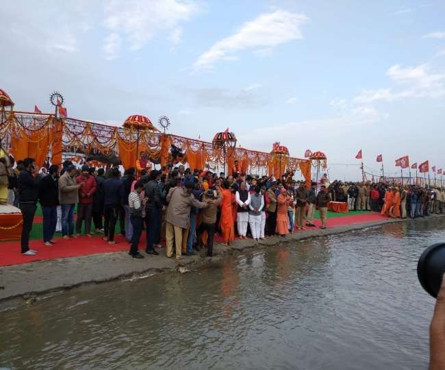 Ganga Yatra: मखदूमपुर में आरती के साथ शुरू दूसरे दिन की गंगा यात्रा ...