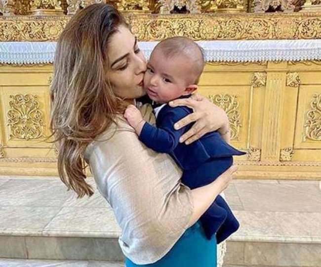 45 साल की रवीना टंडन रियल लाइफ में सुपर नानी हैं, नाती संग शेयर की ...