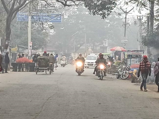 गोपालगंज में सर्दी का सितम जारी, छह डिग्री सेल्सियस रहा तापमान - Winter ...