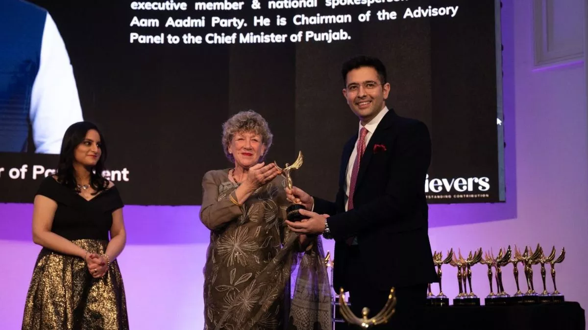 AAP सांसद राघव चड्ढा का ब्रिटेन की संसद में हुआ सम्मान, इंडिया-यूके ...