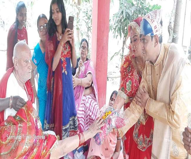 West Champaran: छोड़ छाड़ के दार्जिल‍िंग प्रेमी के घर पहुंची युवती, फिर ...