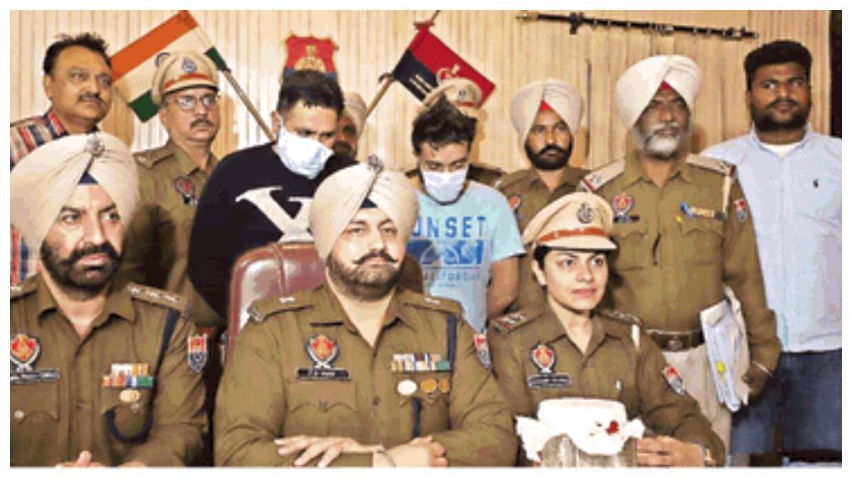 Amritsar News: बैंक लूटने के बाद पैसों से खरीदी जिप्सी व मोबाइल, वाहन ...