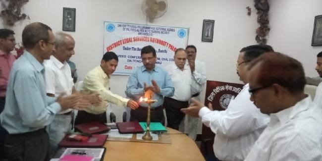 मध्यस्थता से मामला निस्तारण में समय श्रम शक्ति व पैसे की होती है बचत