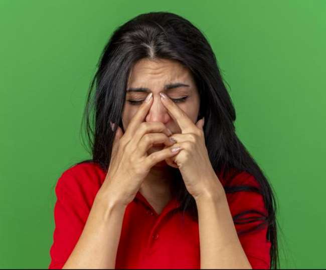 बंद नाक को खोलने के लिए अपनाएं ये कारगर घरेलू उपाय - Follow these ...