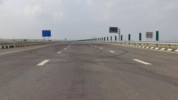 यूपीडा से औद्योगिक गलियारे की जमीन बैनामा पर रोक, अब तक 104 हेक्टेयर ...