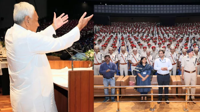 नीतीश कुमार ने भरे मंच पर अधिकारियों को खड़ा कर लिया वचन, पूछा- इच्छा ...