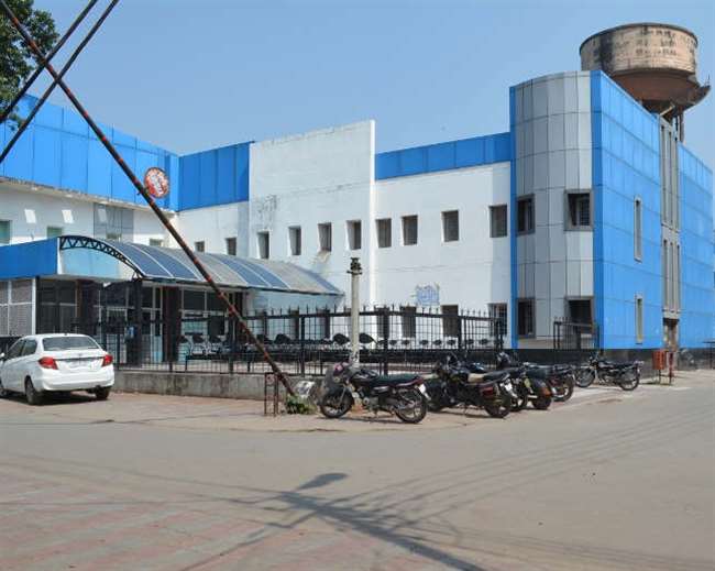 जीएसवीएम के कोविड हास्पिटल में आइसीयू-वेंटिलेटर तो हैं पर नहीं हैं ...