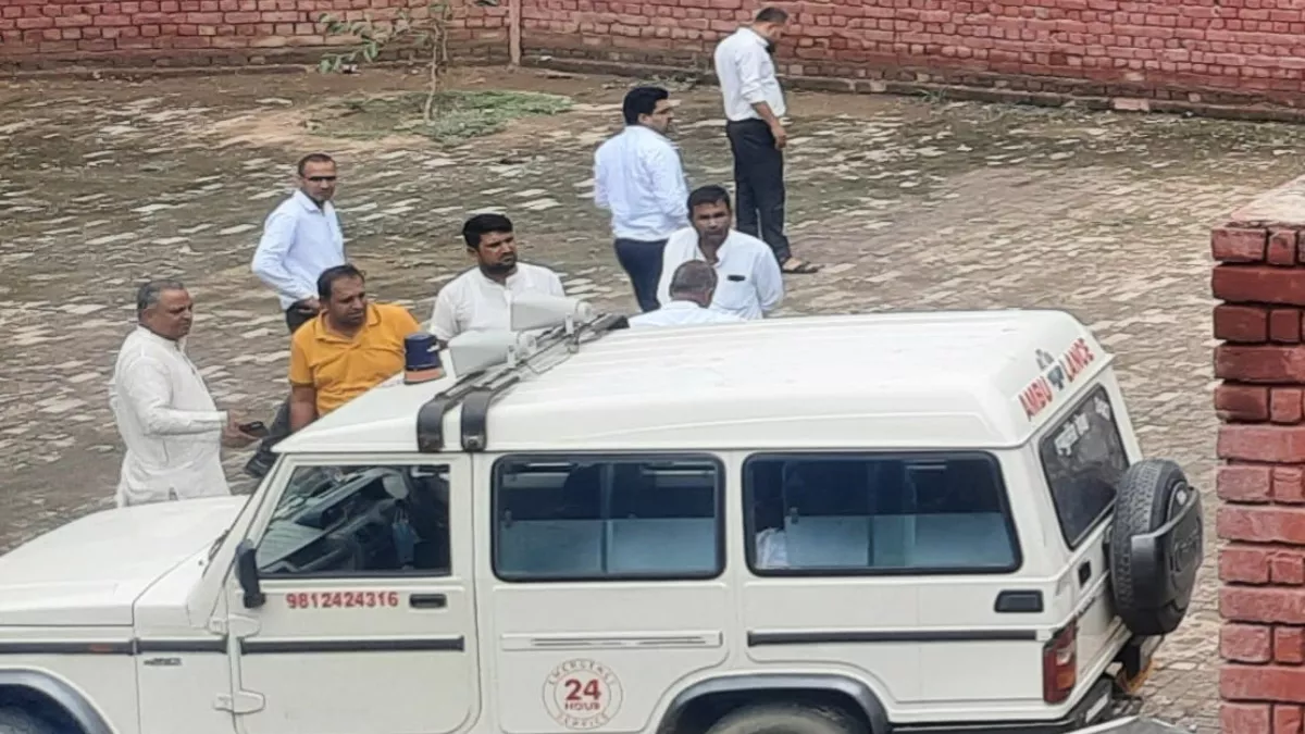 Jind News: पूर्व विधायक की बेटी की आग में झुलसने से दर्दनाक मौत; सुबह रसोई में चाय बनाते समय हुआ ...