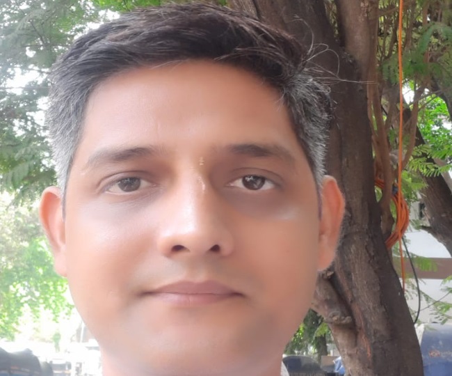 Noida Twin Tower Demolition: कोशिश में नाकाम रहे मुंबई के वकील कमल राय ...