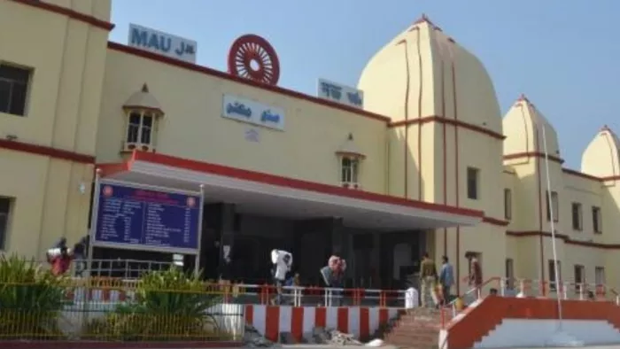 Mau News: मऊ के लोगों के लिए खुशखबरी, यहां बनेगा अंडरपास; रेलवे ने दी ...