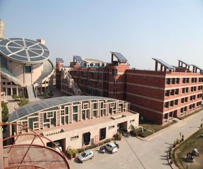 रोहतक पीएलसी सुपवा की शिक्षक भर्ती प्रक्रिया पर एलुमनस ने उठाए सवाल ...