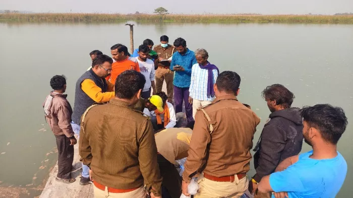 Bulandshahr: मगरमच्छ ने नहीं खींचा था युवक, नाव चालक ने बोला था झूठ, छह ...
