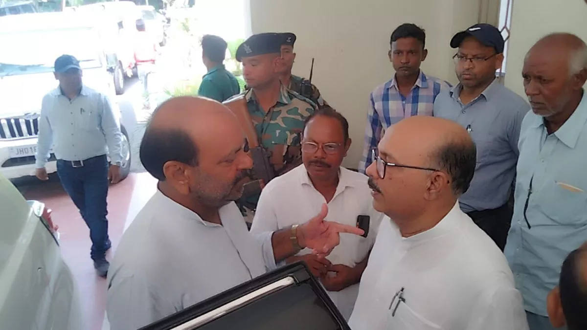 शहादत दिवस पर याद किए गए शक्तिनाथ महतो, विस अध्यक्ष बोले- जल्‍द शक्ति ...