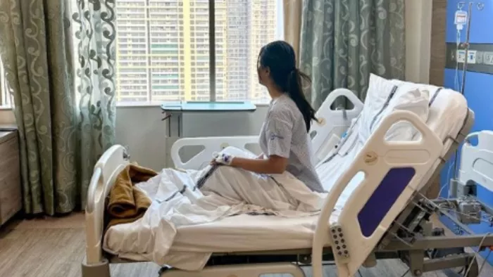 Hina Khan Hospitalised: तेज बुखार के चलते अस्पताल में भर्ती हुईं हिना ...