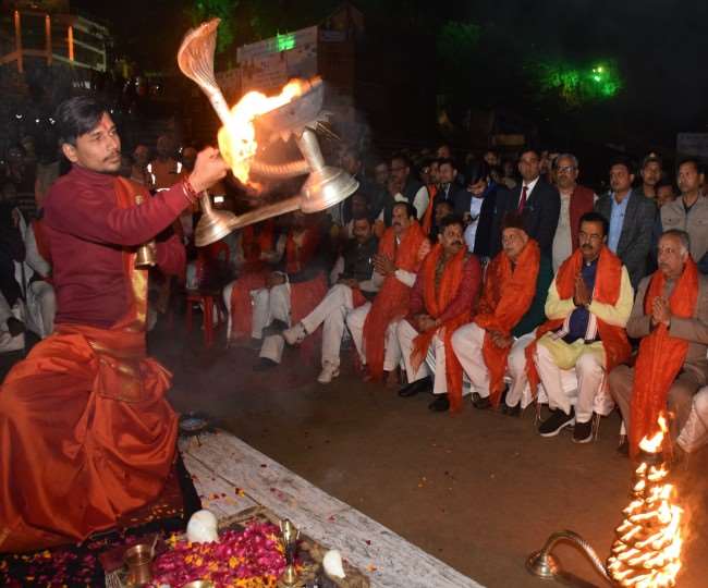 Ganga Yatra : गंगा तीरे गांवों को मिलेगा मुश्किलों से 'मोक्ष', सॉलिड ...