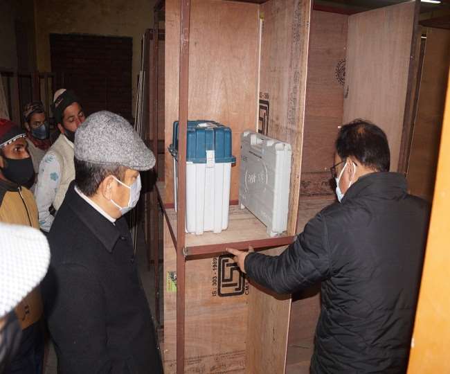 Uttarakhand Election 2022 : हल्द्वानी में सखी बूथ पर प्रशिक्षण, जानिए ...