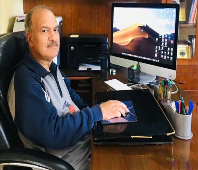 Jammu Lockdown Day 5: ऑनलाइन पढ़ाने व छात्रों को शोध के टिप्स देने में ...