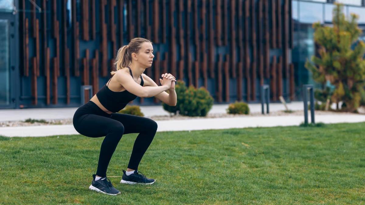 Duck Walk Benefits: डक वॉक से बहुत ही कम दिनों में घटा सकते हैं पेट के ...