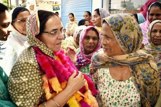 मां, पत्नी और बहन ने संभाली बिट्टू के प्रचार की कमान