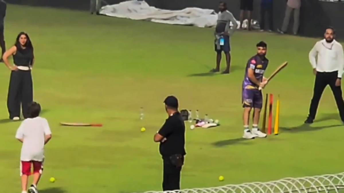 Shah Rukh Khan के बेटे AbRam ने की रिंकू सिंह को बॉलिंग, देखते रह गए किंग खान - Shah Rukh Khan ...