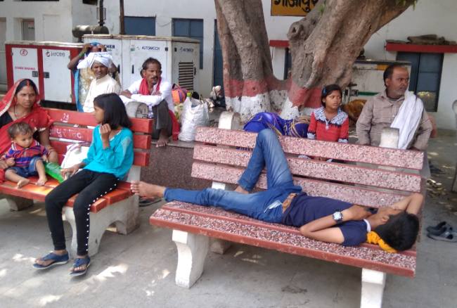 लू व उमस लोग बेहाल