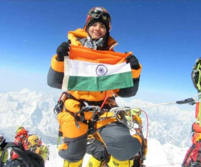 International Everest Day: 16 की उम्र में हिसार की शिवांगी पाठक ने ...