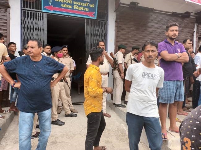 विकास की हत्या को लेकर गोरौल गांव में दूसरे दिन भी पसरा है मातमी ...