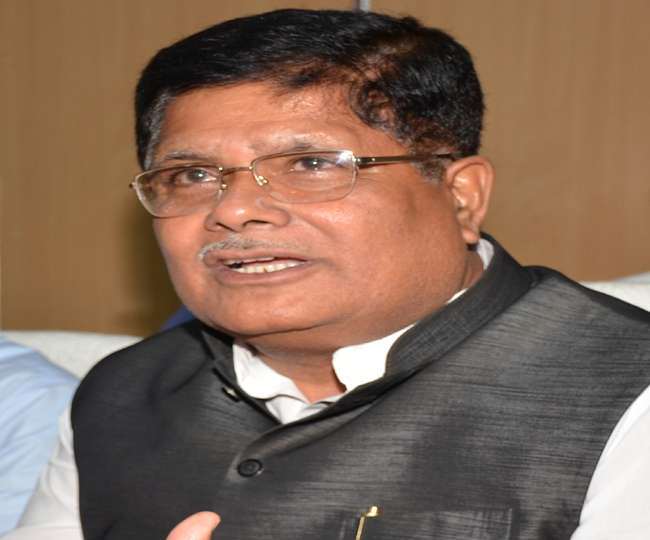 नगर विकास एवं आवास मंत्री सुरेश कुमार शर्मा ने दिया अाश्वासन, जलजमाव से ...