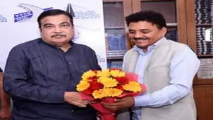 रामनगर से बद्रीनाथ तक बनेगी आलवेदर रोड, विधायक नैनवाल को गडकरी ने दिया ...