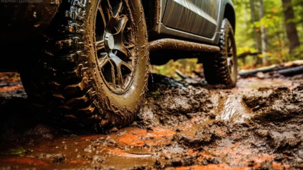 Off Roading Tips: खास टायर और लाइट्स के साथ करें कार को तैयार, ऑफ ...