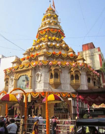 लेस्लीगंज में दिखेगा पुणे का दग्दूशेठ हलवाई गणपति मंदिर - pandhal will ...