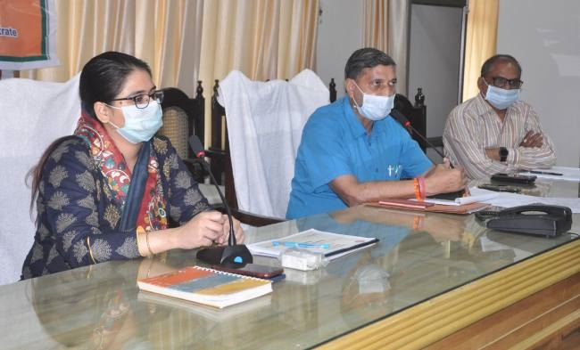 स्वास्थ्य कार्यक्रमों को सौ फीसद सफल बनाएं डीएम - स्वास्थ्य कार्यक्रमों ...