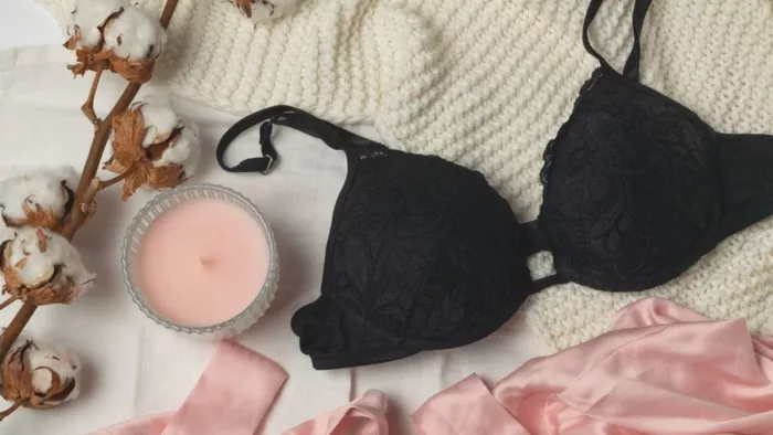 Bra: अपने लुक को बनाएं खास, जानें किस ड्रेस के साथ पहनें कौन सी ब्रा ...