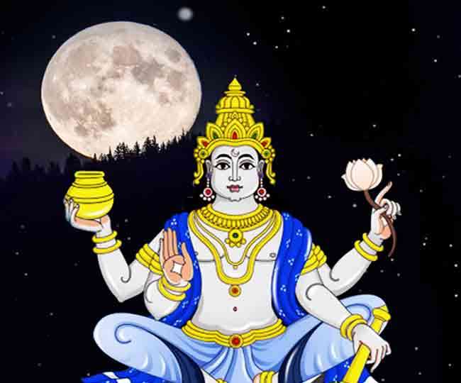 Pauranik Kathayen: कैसे हुई थी चंद्र देव की उत्पत्ति, पढ़ें इससे जुड़ी ...