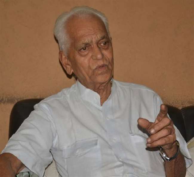 आज वाराणसी में गंगा में विसर्जित की जाएंगी गांधीवादी विचारक डाक्‍टर ...