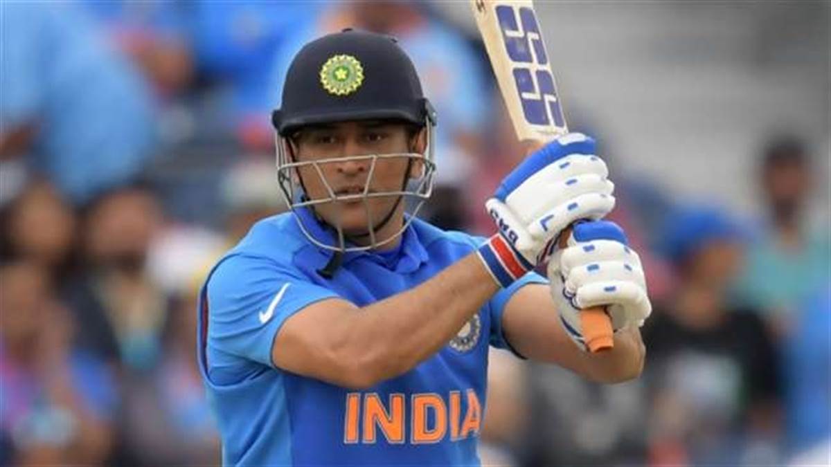 SBI ने MS Dhoni को बनाया अपना Brand Ambassdor, अब बैंक के हर कैंपेन में दिखेगा माही का चेहरा ...