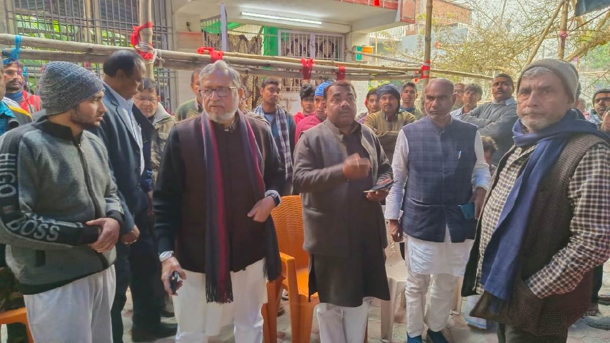 'नीतीश प्लेन खरीदें या हेलीकाप्टर पर नरेंद्र मोदी का नहीं कर सकते ...