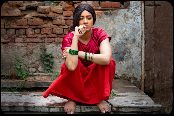 Safed Review: उपेक्षित वर्गों का दर्द उकेरती फिल्म में पात्रों का कमजोर ...