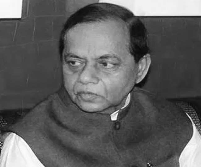 हेमंत सरकार में खाली एक बर्थ के लिए जोर आजमाइश, राजेंद्र के लिए रेड्डी ...