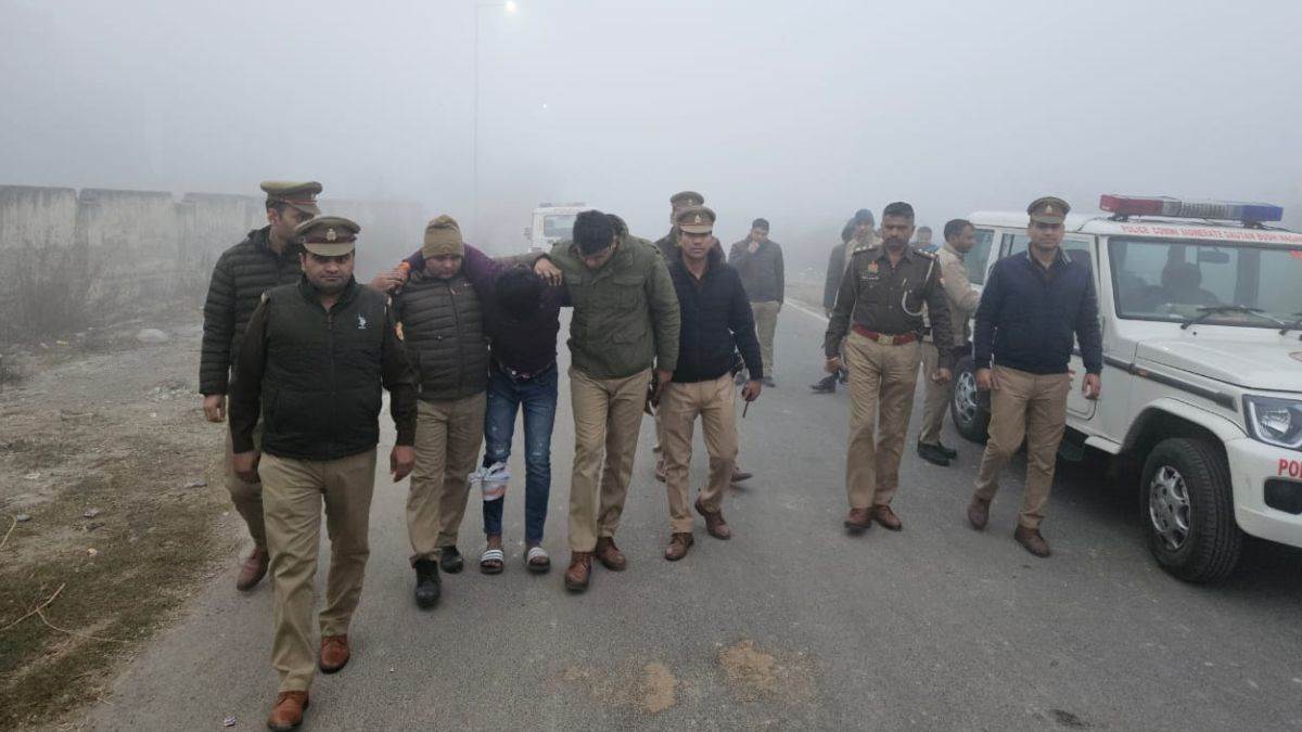 Noida Encounter: एयर इंडिया के क्रू मेंबर की हत्या मामले में एक आरोपी गिरफ्तार, गोगी गैंग के लिए ...