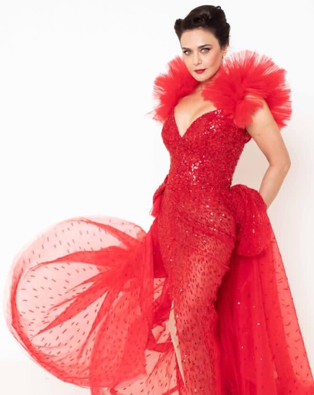 Preity Zinta Birthday: टॉस जीतकर फिल्मों में आईं प्रीति जिंटा, शाह रुख ...