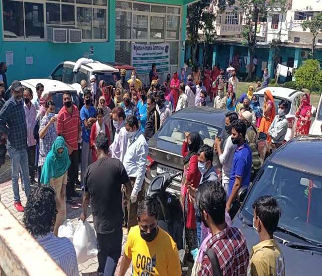 Positive India: आरएसएस ने मुस्लिम समाज की मदद को बढ़ाए हाथ, बांटी राहत ...