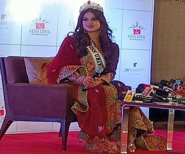 Harnaaz Kaur Sandhu हिजाब मुद्दे मिस यूनिवर्स हरनाज कौर ने कही बड़ी बात ...