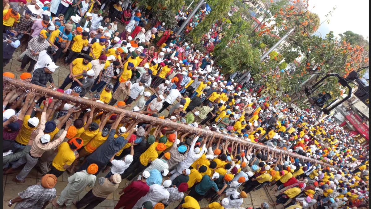 Jhanda Ji Mela: देहरादून में झंडेजी का हुआ आरोहण, साक्षी बने लाखों ...