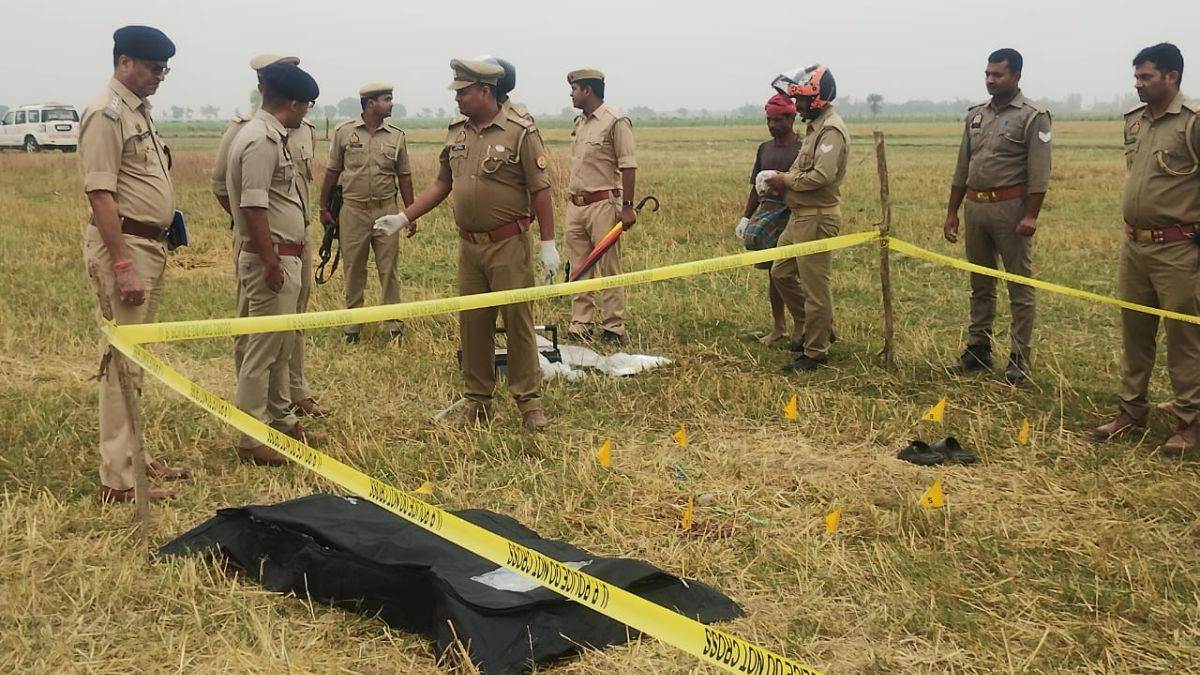 UP News : 14 साल के किशोर की गला काटकर हत्‍या, पुलिस नहीं लगा सकी हत्‍यारों का सुराग ...