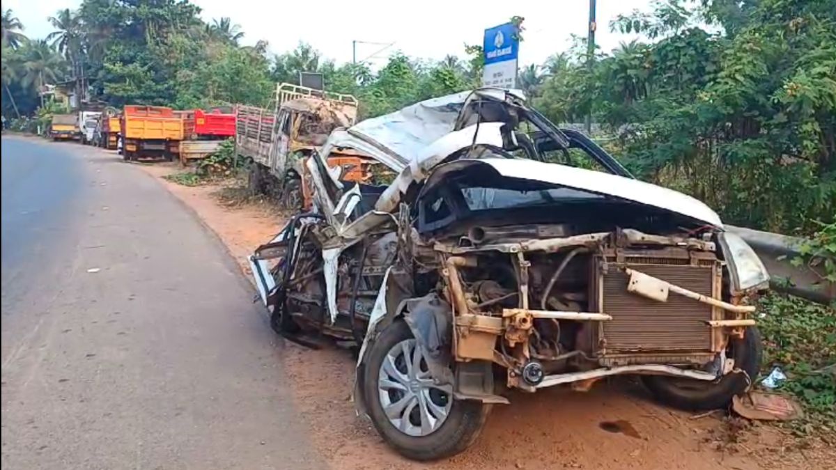 Kerala Road Accident: कन्नूर में कार और ट्रक के बीच जबरदस्त टक्कर, सड़क ...