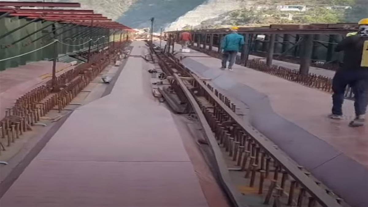 Reasi में 193 मीटर ऊंचे प्लेटफार्म और रेलवे ट्रैक पर दौड़ेगी रेलगाड़ी ...