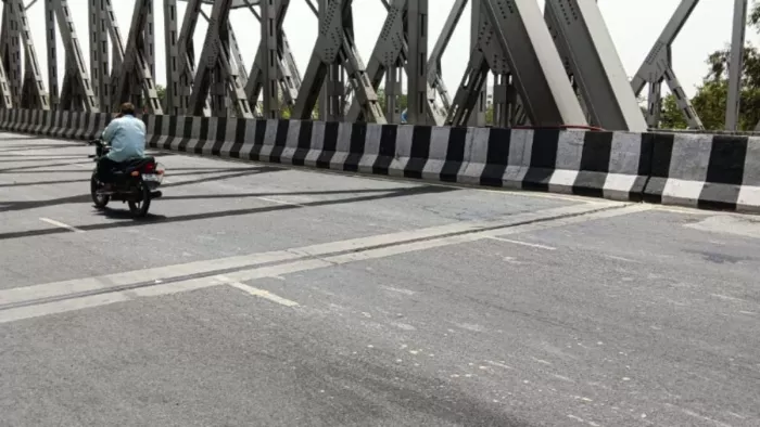 NH-19 पर धीमी पड़ेगी वाहनों की रफ्तार, इन दो Flyovers की लेन मतगणना के ...